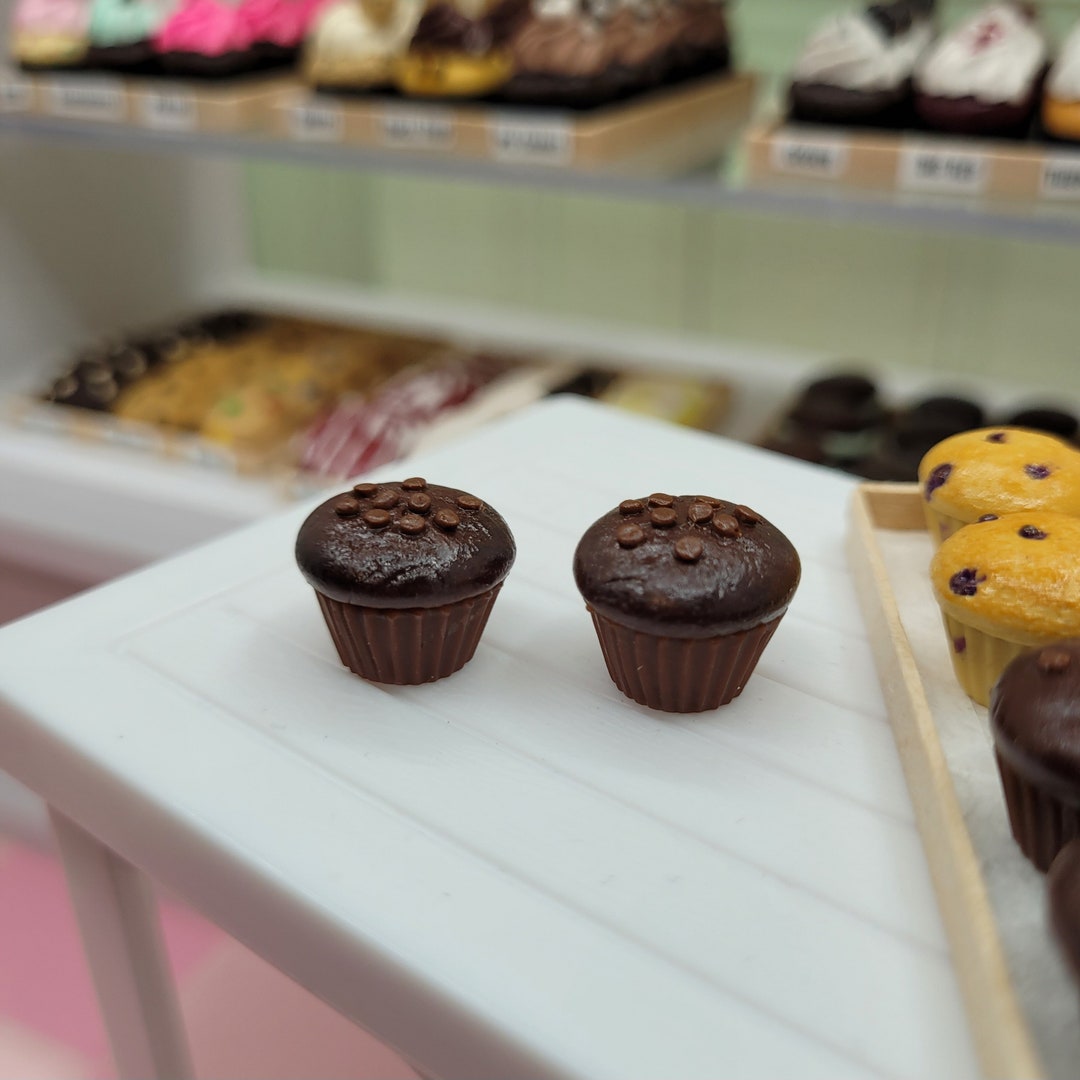 1:6 Chocolate Muffins 2 1/6 Scale Miniature Food Breakfast for Fashion ...