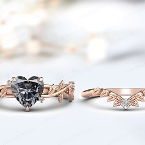 Vintage Art Deco Grey Spinal Engagement Ring for Women Heart Shape Leaf ...