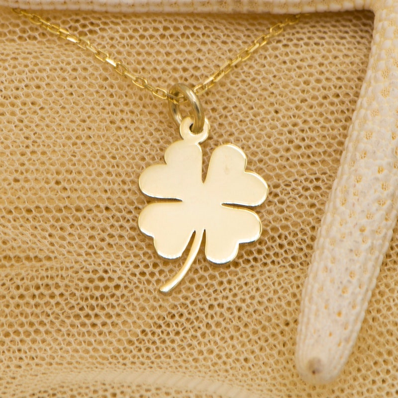 Clover Necklace - Etsy