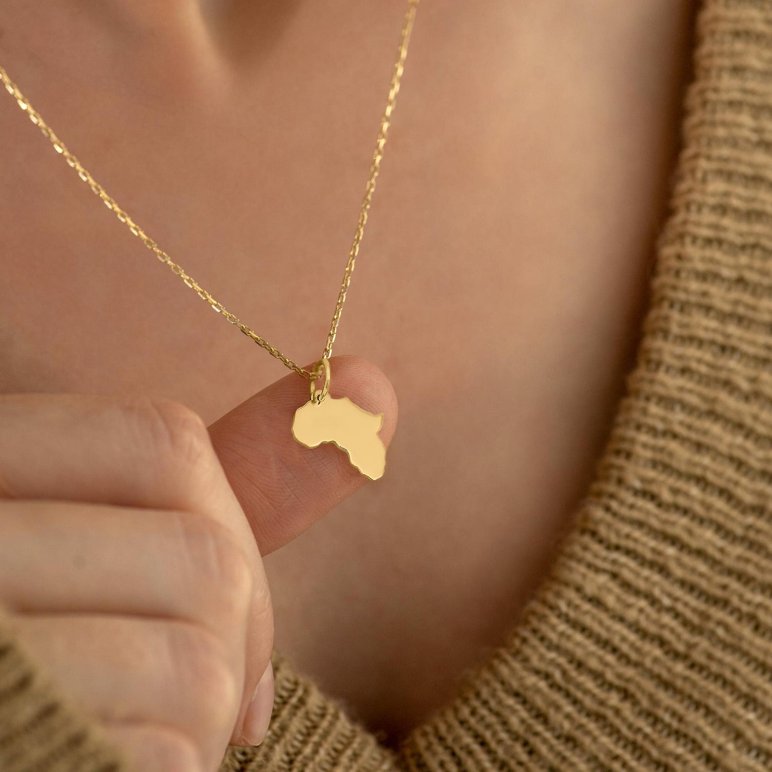 14K Solid Gold Africa Map Pendant - African Heritage Necklace ...