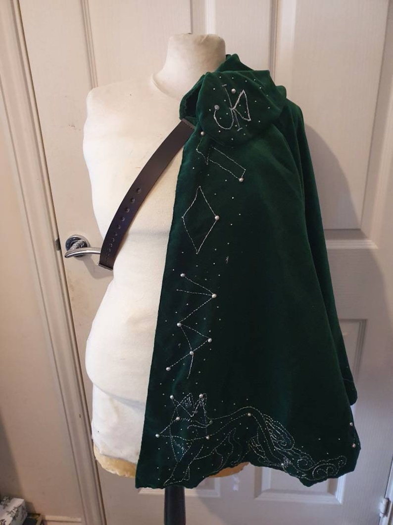 Custom Embroidered Short Half Cape/ Fencing Cape, Made to Order - Etsy