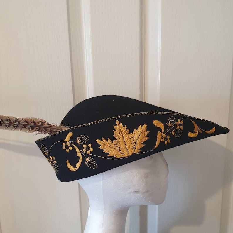 Custom Felt Medieval Hat/ Chapeau a Bec/ Bycocket/robin Hood - Etsy