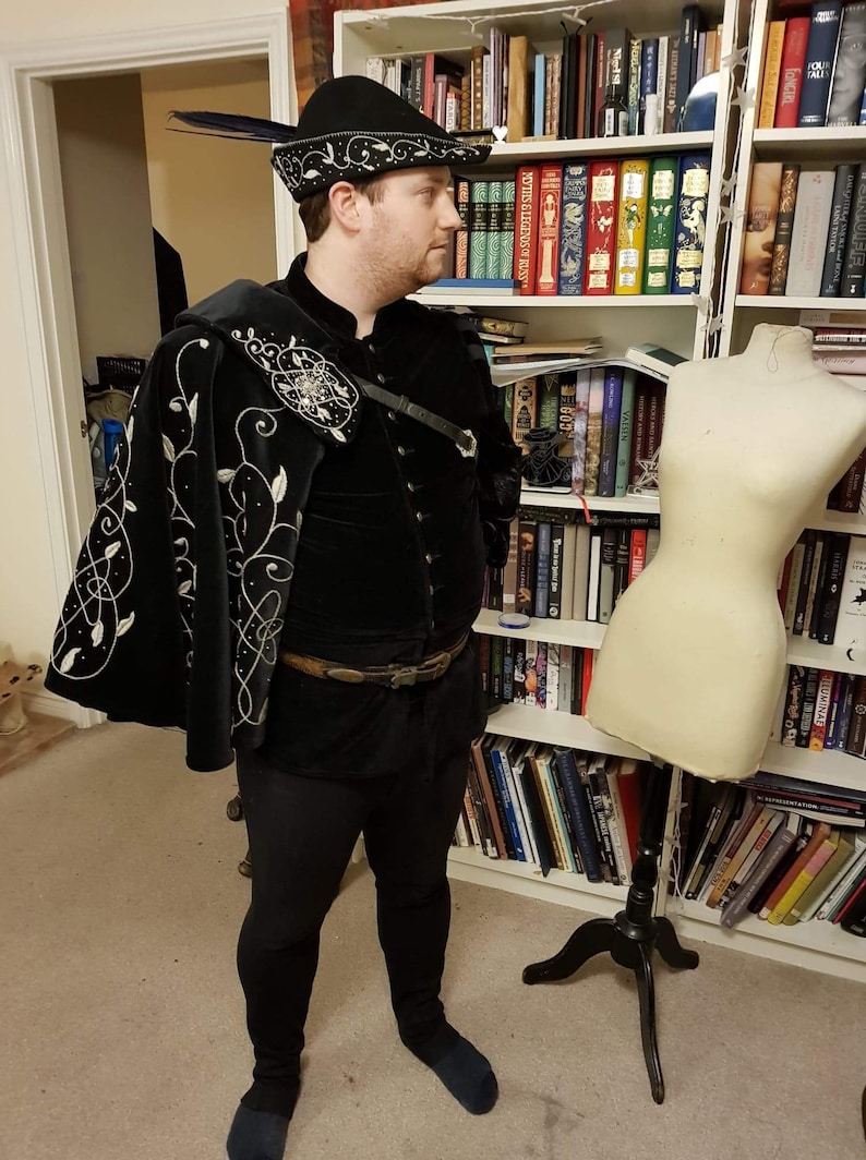 Custom Embroidered Short Half Cape/ Fencing Cape Made to - Etsy