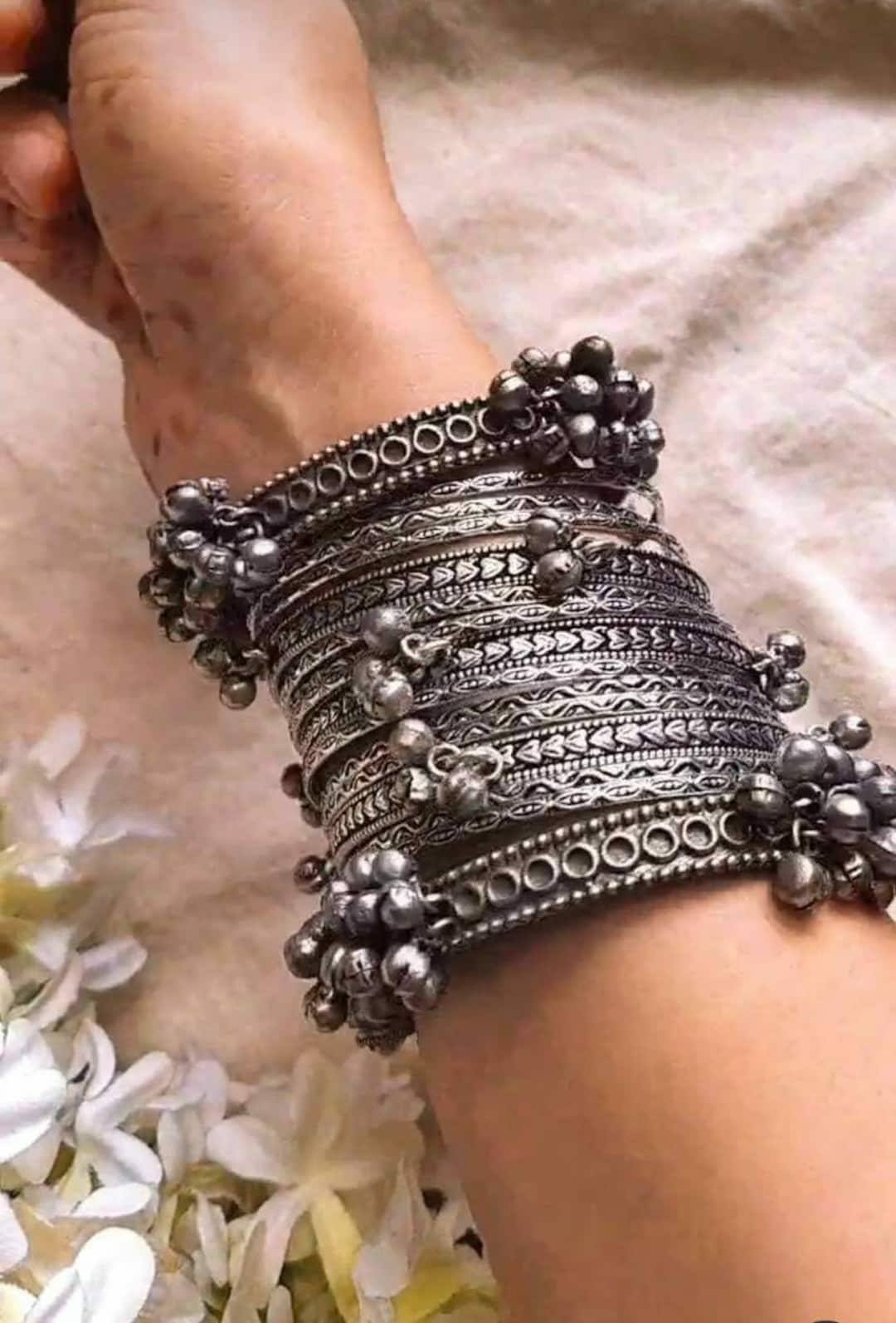 Silver Bangles Outfit