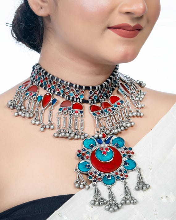 Trendy choker set store