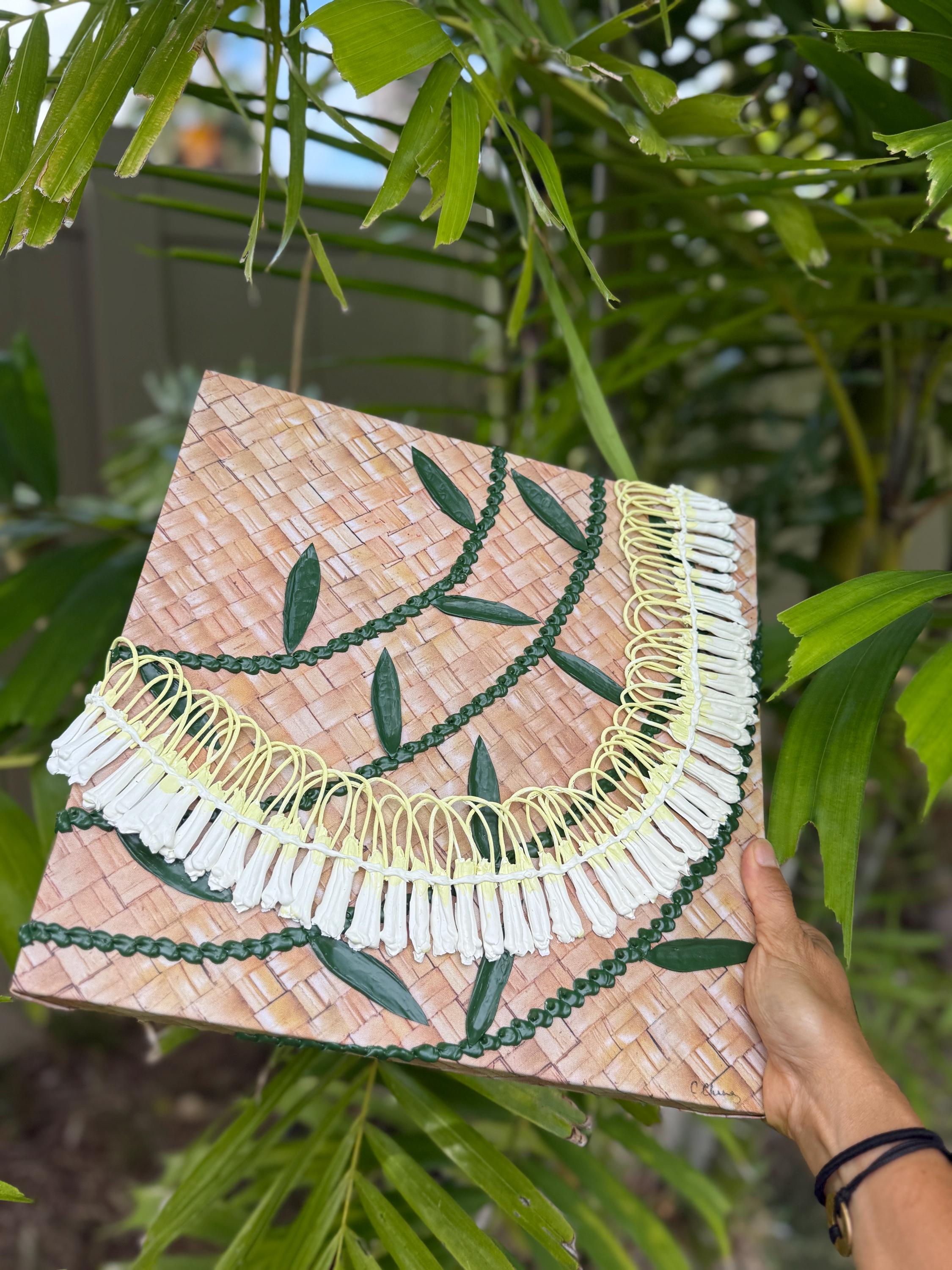 Micronesian Ginger 12” 3 Dimensional Hawaiian White Flower Lei Acrylic ...