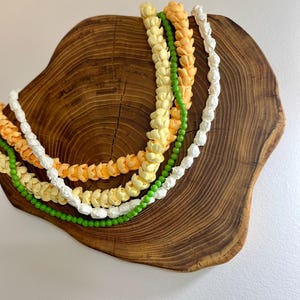Puakenikeni 3 Dimensional Hawaiian Flower Lei Painting on Raw Edge ...