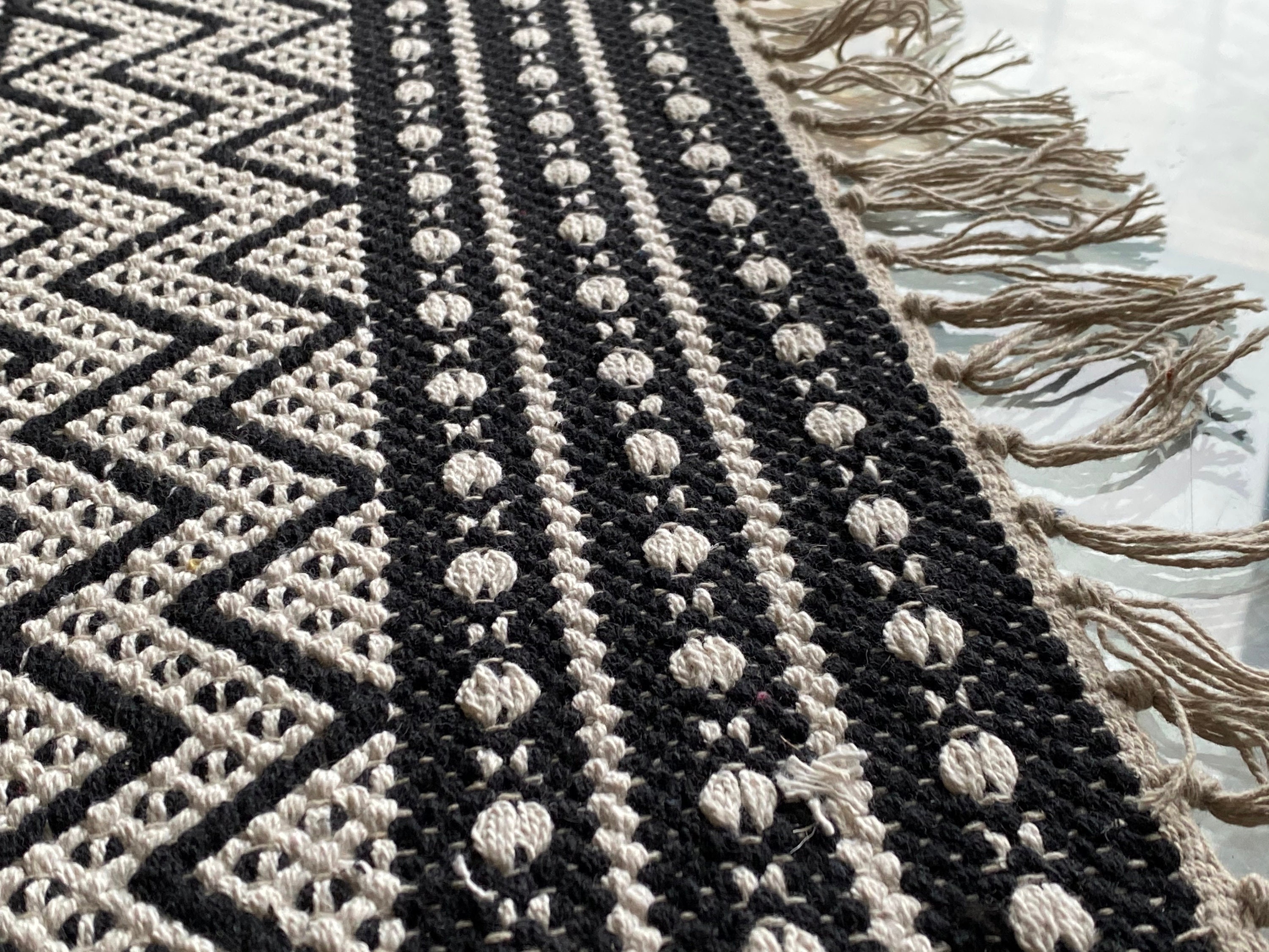 Black Geometric Patterned Handwoven Rug 69cm X 114cm - Etsy Australia