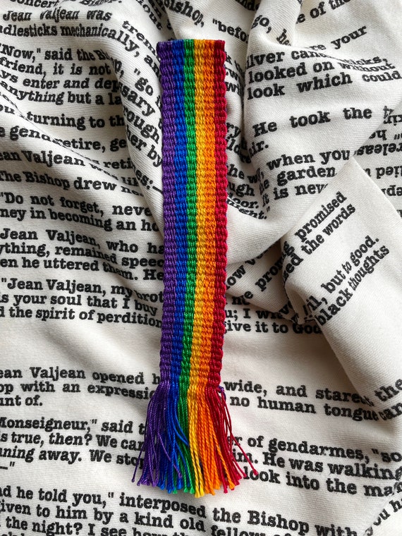 Woven bookmarks with rainbow Art & Collectibles Fiber Arts etna.com.pe