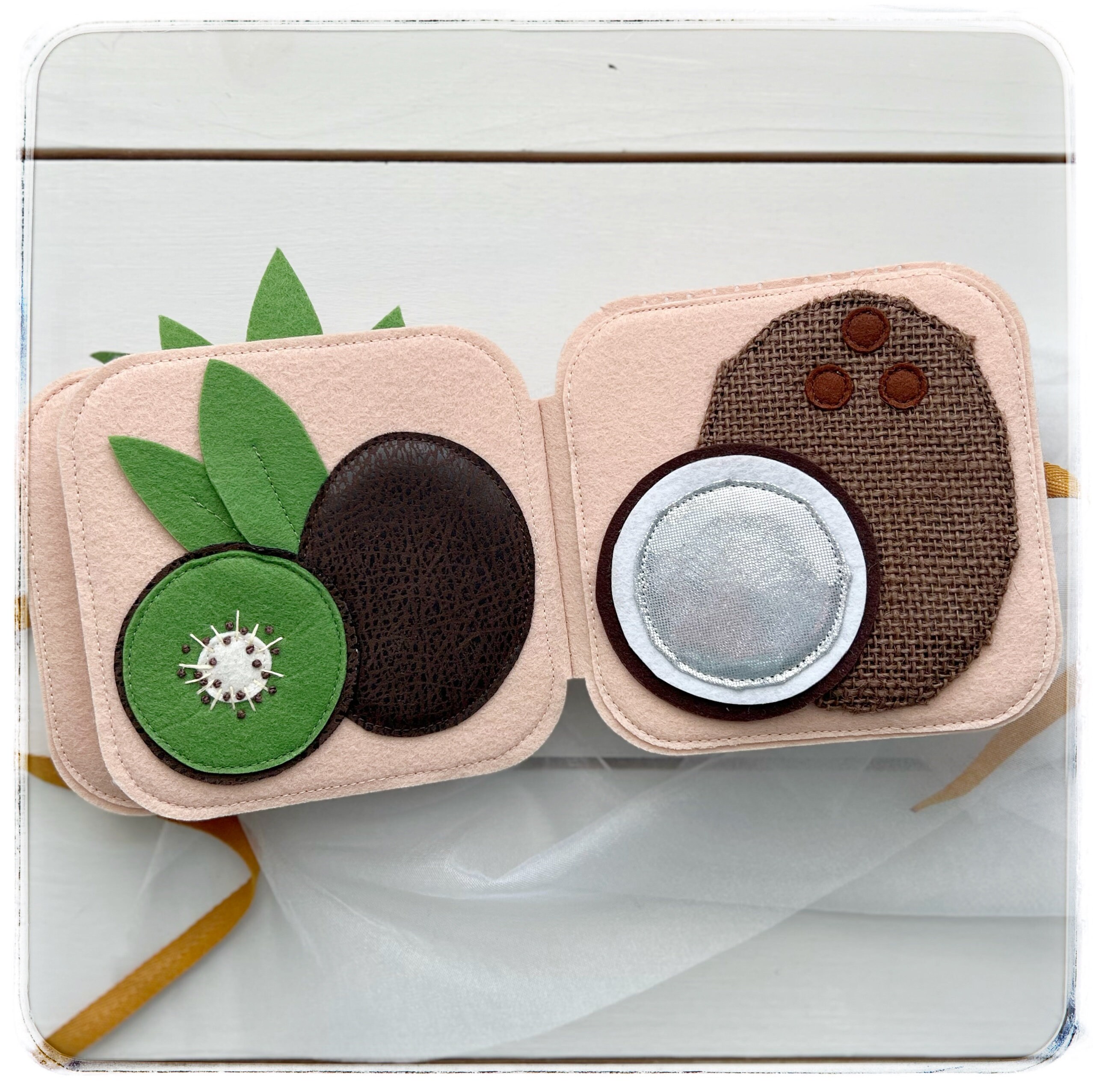 Felt Fruit Quiet Book: Montessori Tactile Learning Toy - Etsy