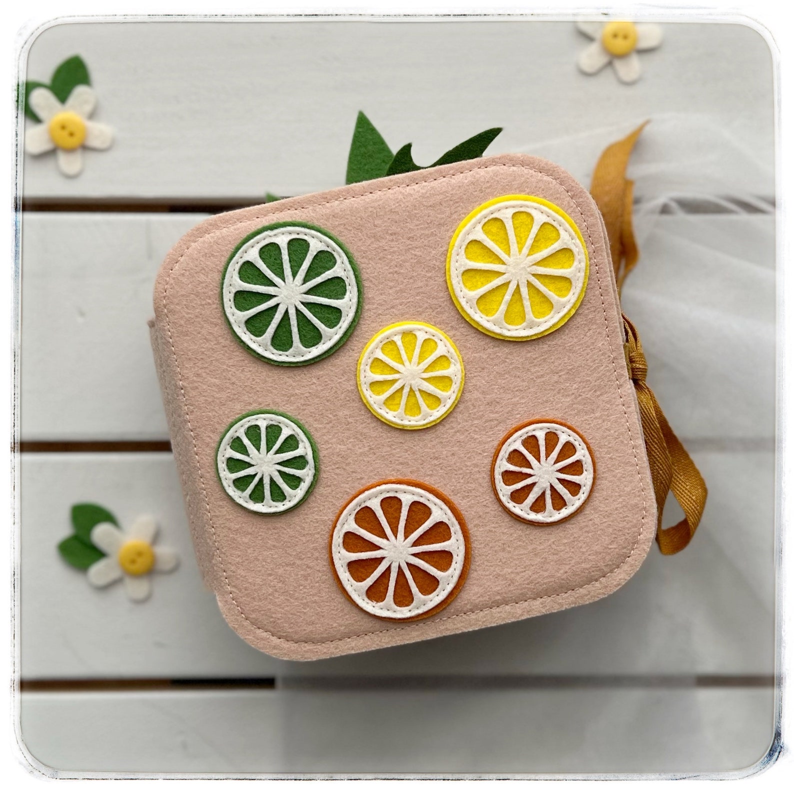 Felt Fruit Quiet Book: Montessori Tactile Learning Toy - Etsy