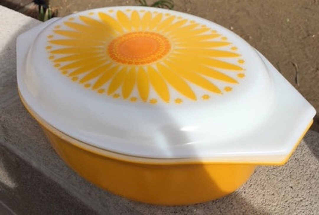 Pyrex Daisy Sunflower Casserole 045 2 1/2 Qt. - Etsy