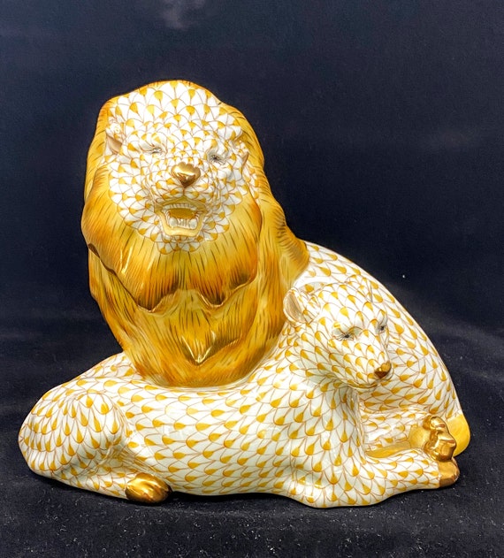 HEREND Lion & Lioness in Butterscotch | Etsy