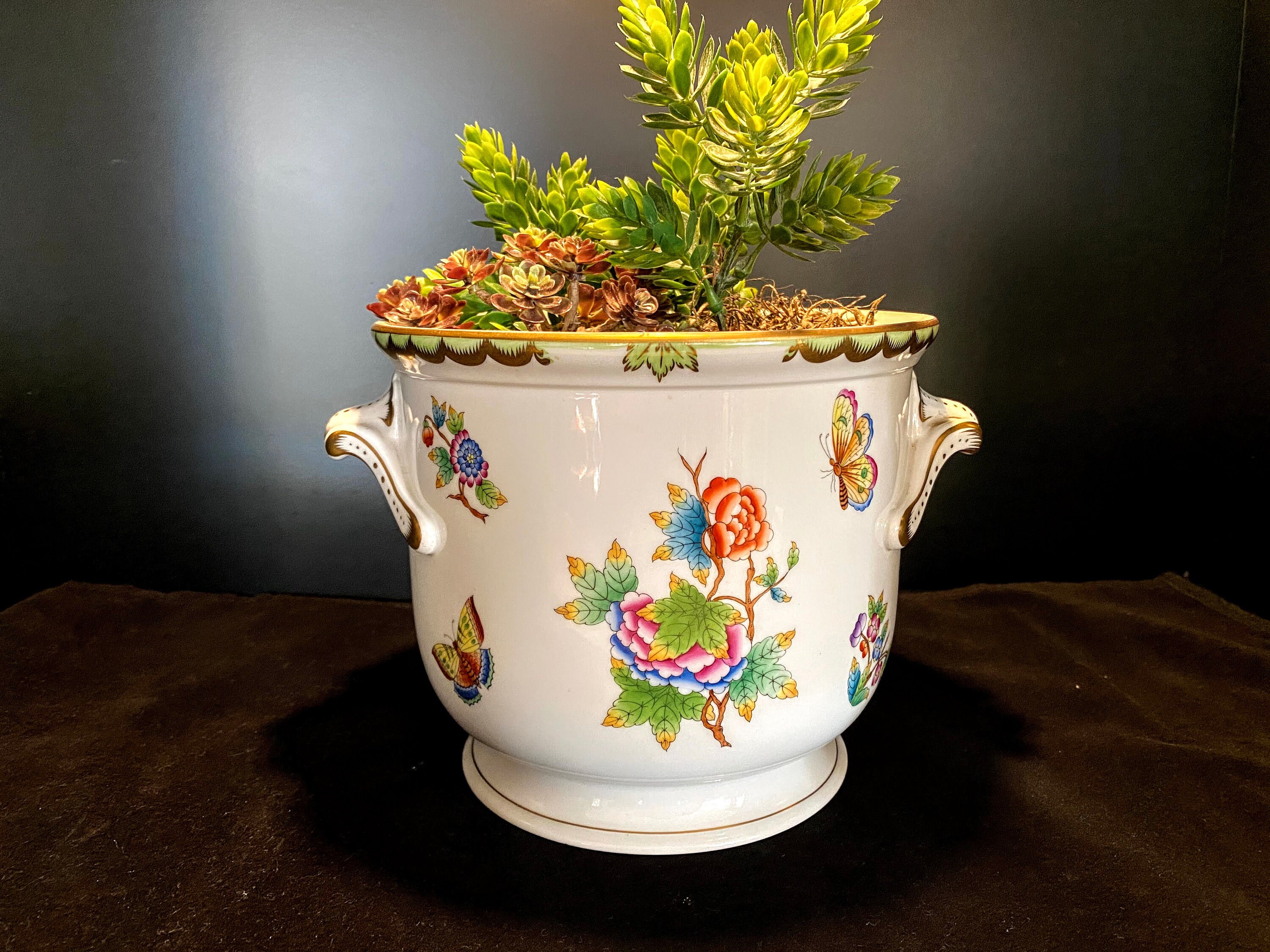 HEREND Queen Victoria Small Cachepot With Handles - Etsy
