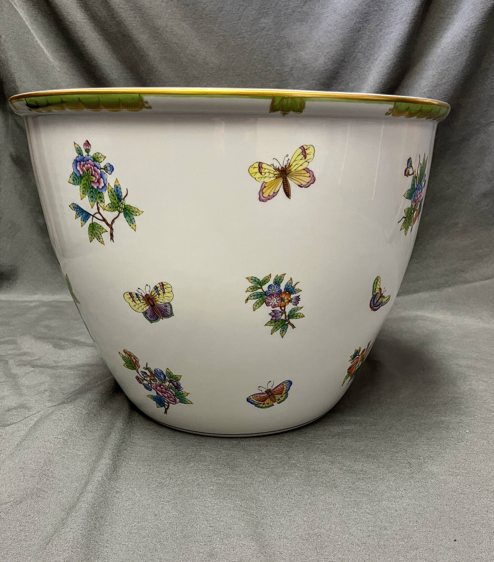 RARE EXTRA LARGE Herend Queen Victoria Cachepot, Floor Planter, Tree ...