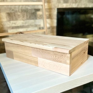 Rustic Cedar Keepsake Box - A Timeless Treasure for Your Memories - Etsy