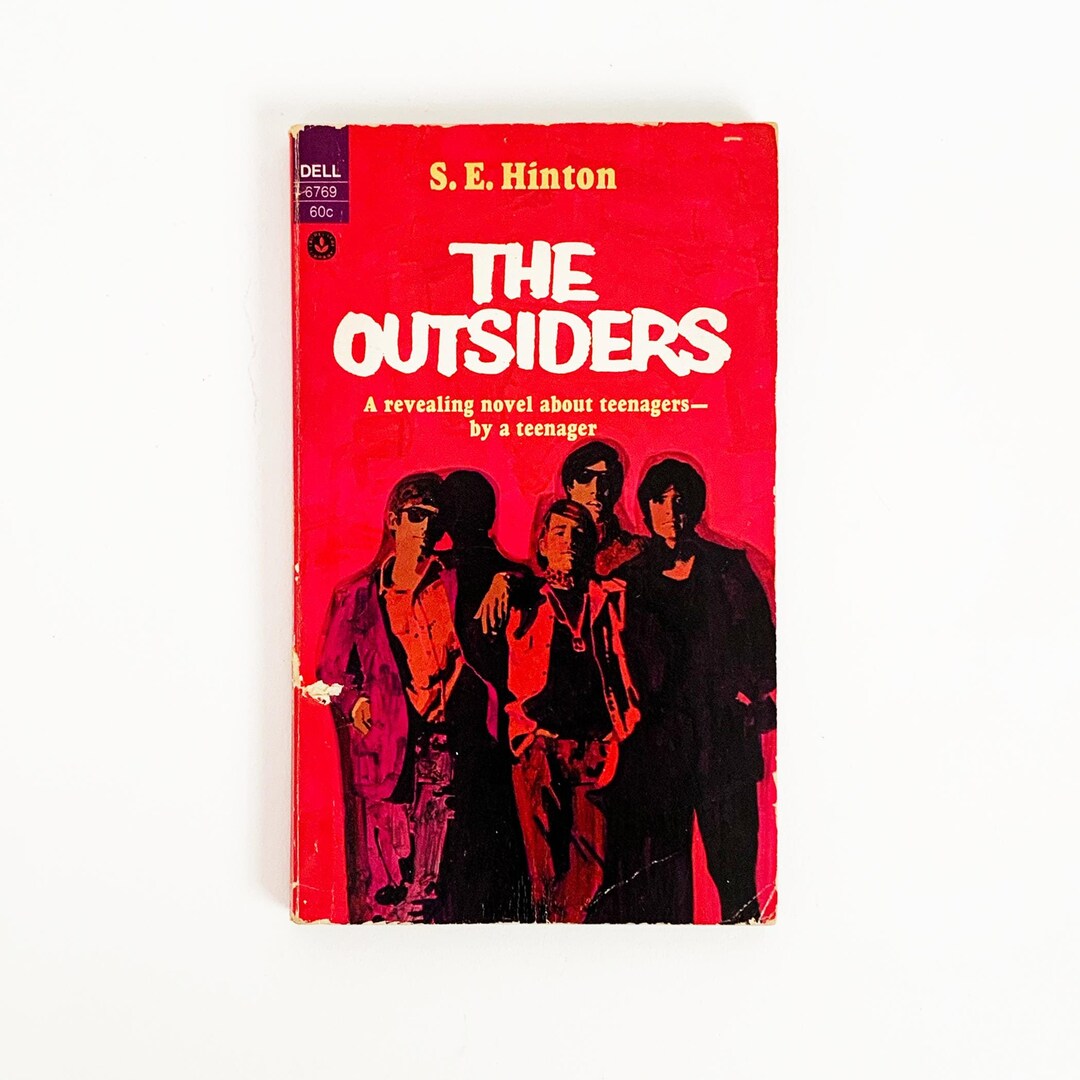 The Outsiders by S.E. Hinton Vintage Paperback Book - Etsy
