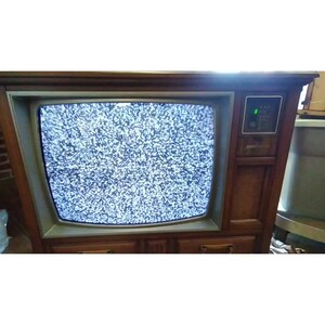 1986 Zenith Space Command Color Wood Console Television Tv/remote ...