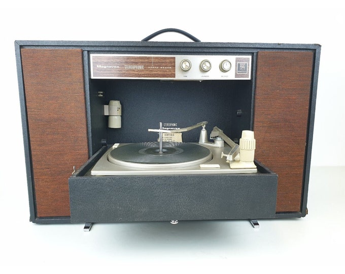 Magnavox Stereophonic Solid State Fold Down Record Player Portable ...