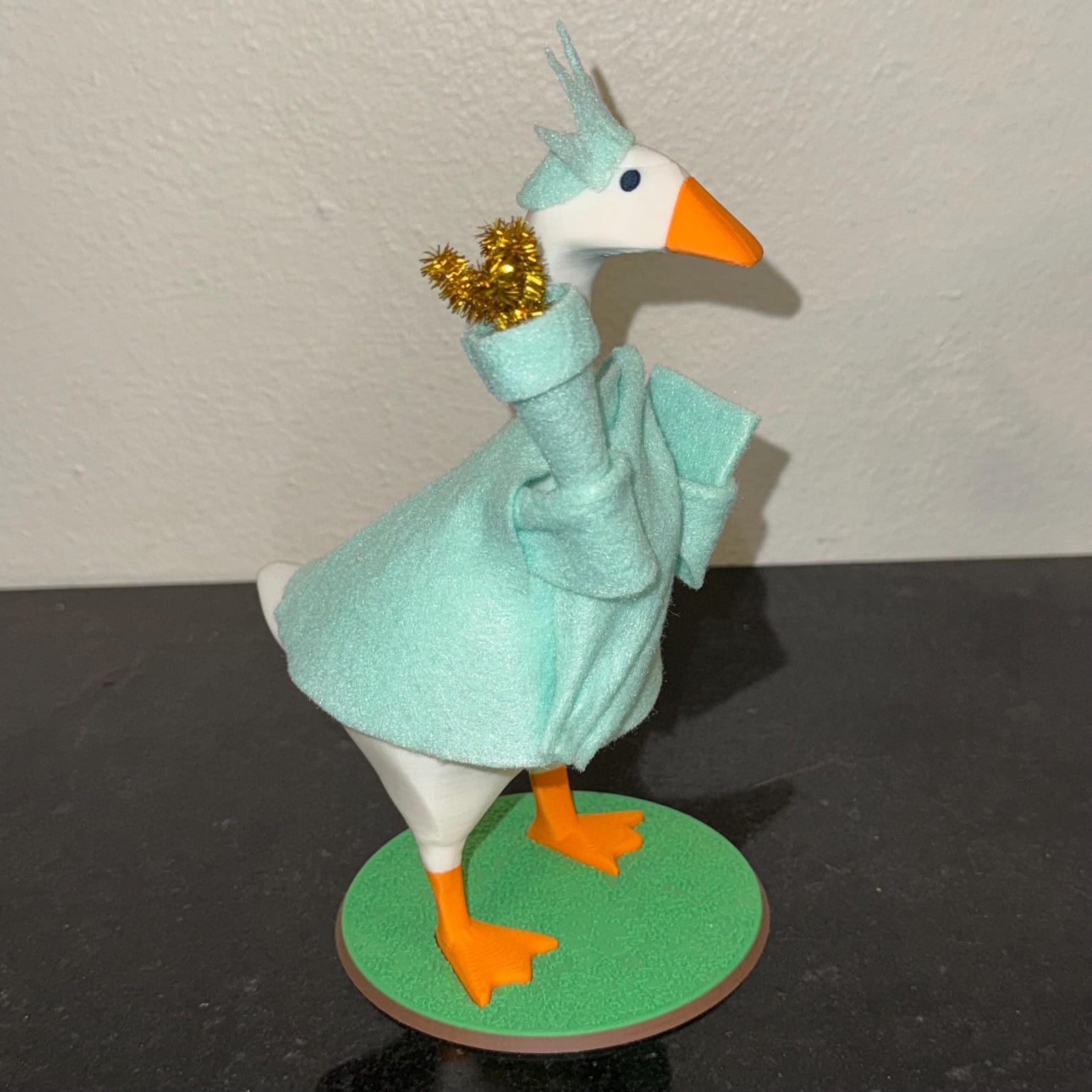 Mini 7” Desk Goose Statue of Liberty Outfit for 7” Figurine | NO GOOSE ...