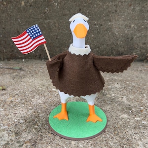 Mini 7 Desk Goose Patriotic Bald Eagle With Flag Outfit For 7
