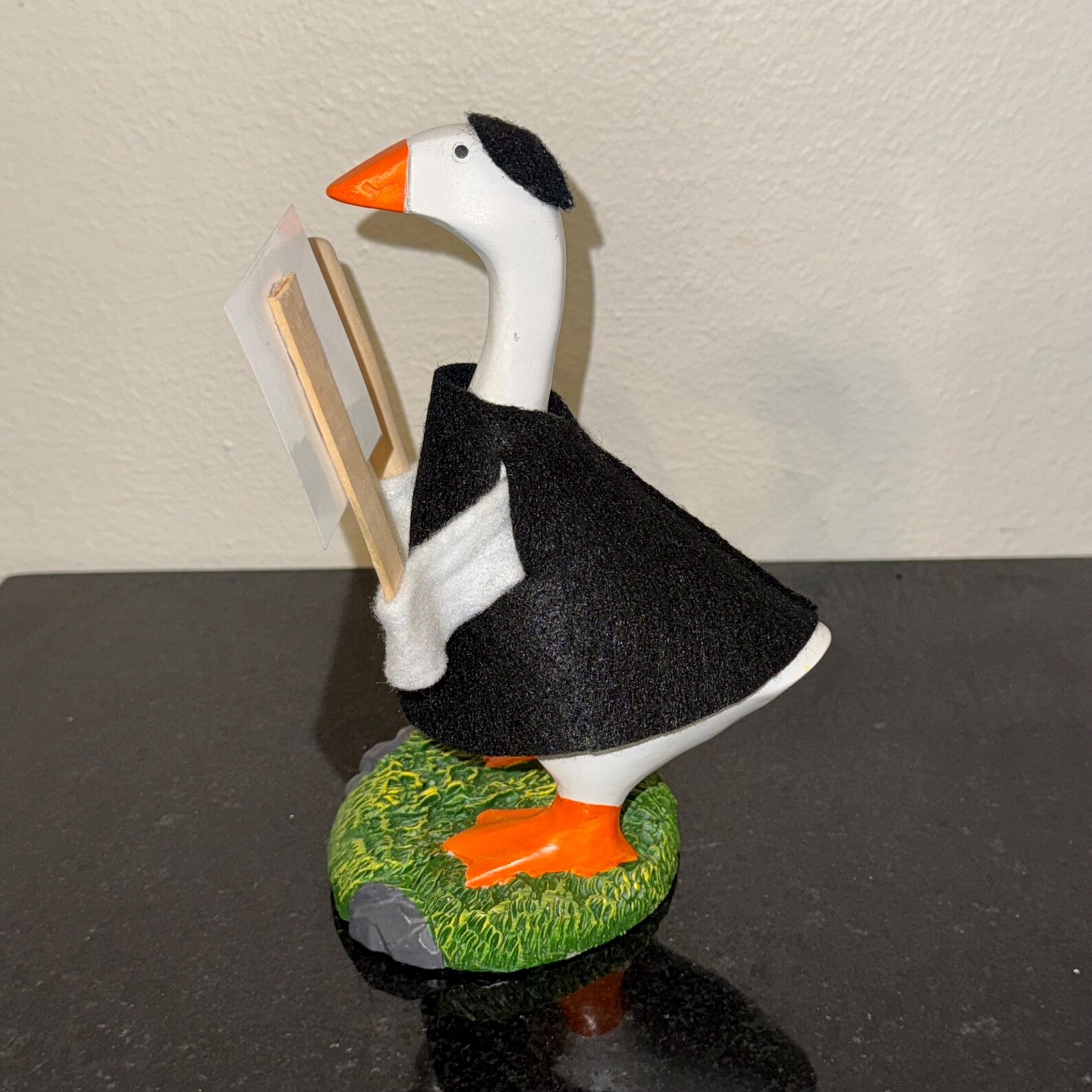Mini Desk Goose You Get the Bonk Bat Outfit With Hand Sign for 7 ...