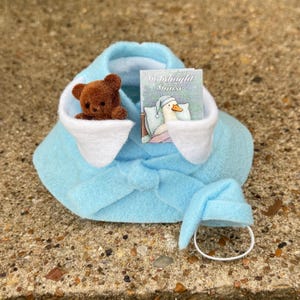 Mini 7” Desk Goose Goodnight Goose Night Gown Robe With Sleep Cap ...