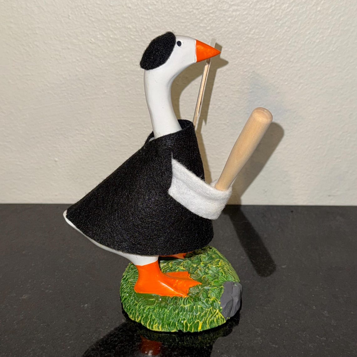 Mini Desk Goose You Get the Bonk Bat Outfit With Hand Sign for 7 ...