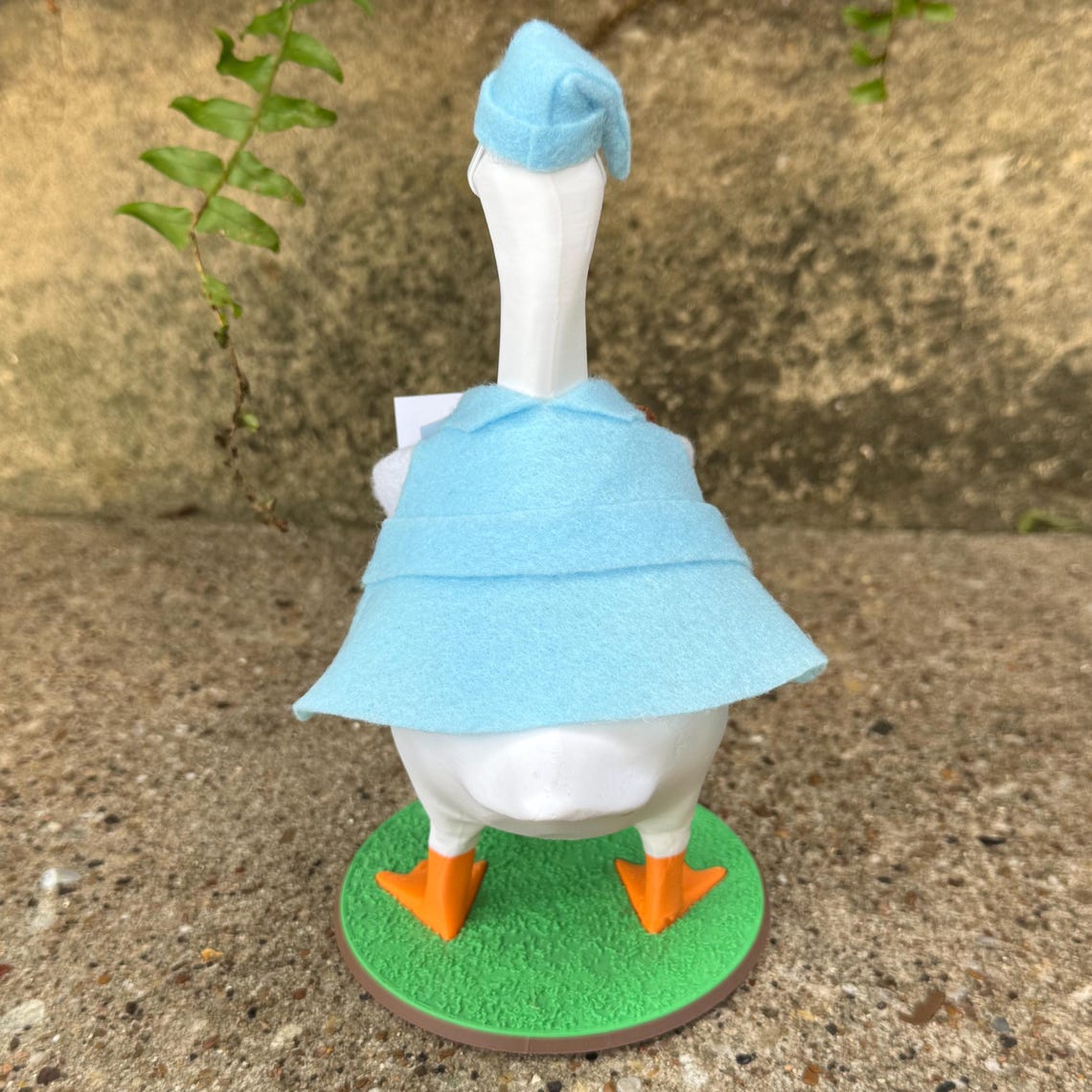 Mini 7” Desk Goose Goodnight Goose Night Gown Robe With Sleep Cap ...