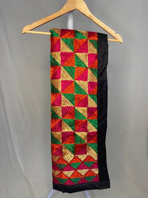 Hand Embroidered Phulkari punjabi-indian Shawl/wrap | Etsy