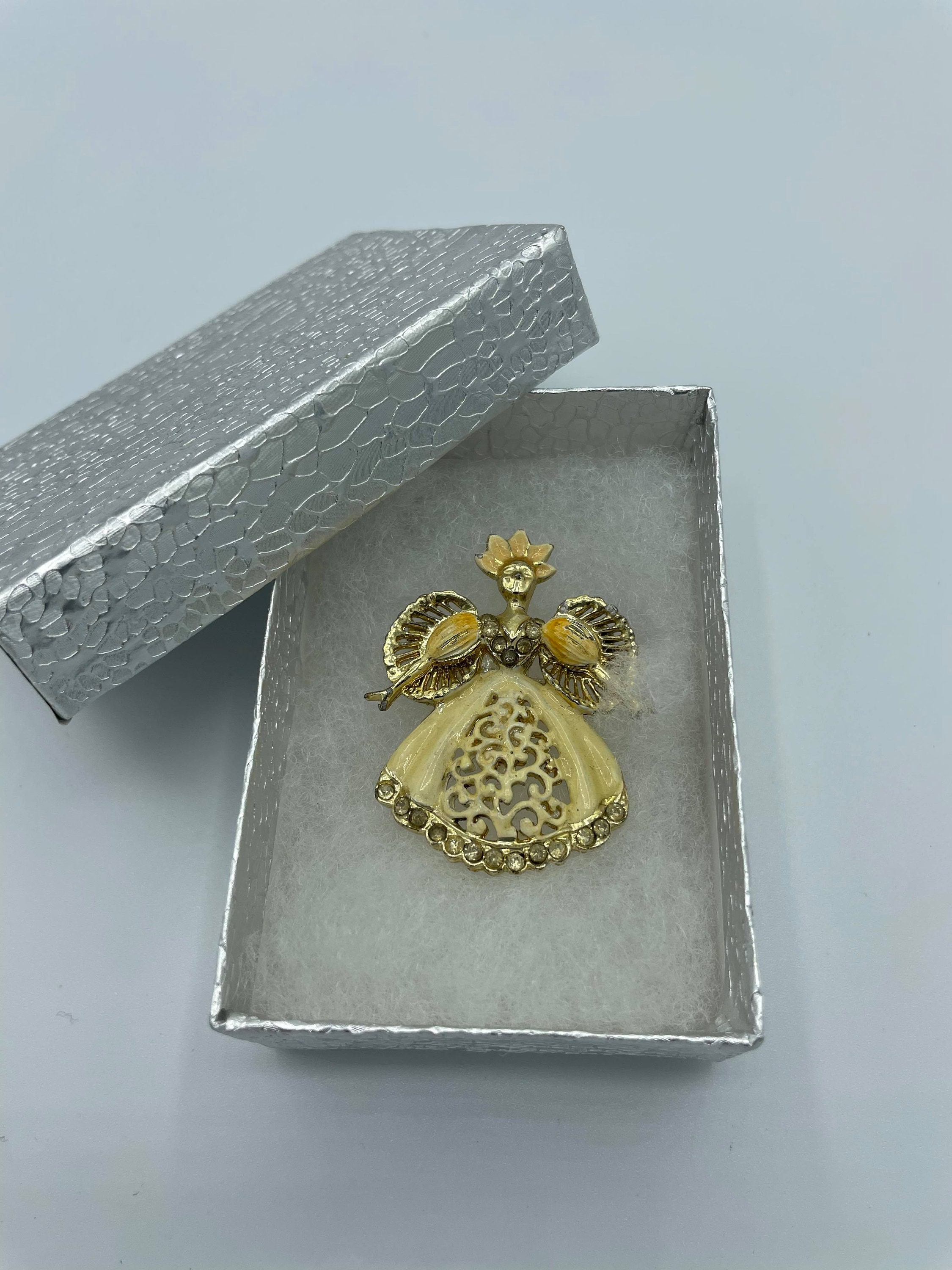 Rare and Unique Vintage Victorian Woman Pin - Etsy