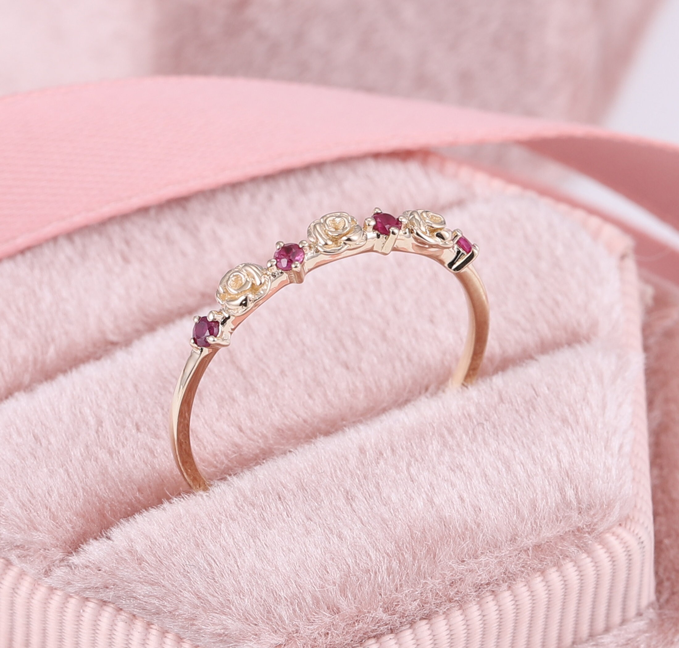 Vintage Roses Flower Ruby Wedding Band Victorian Rose Gold - Etsy