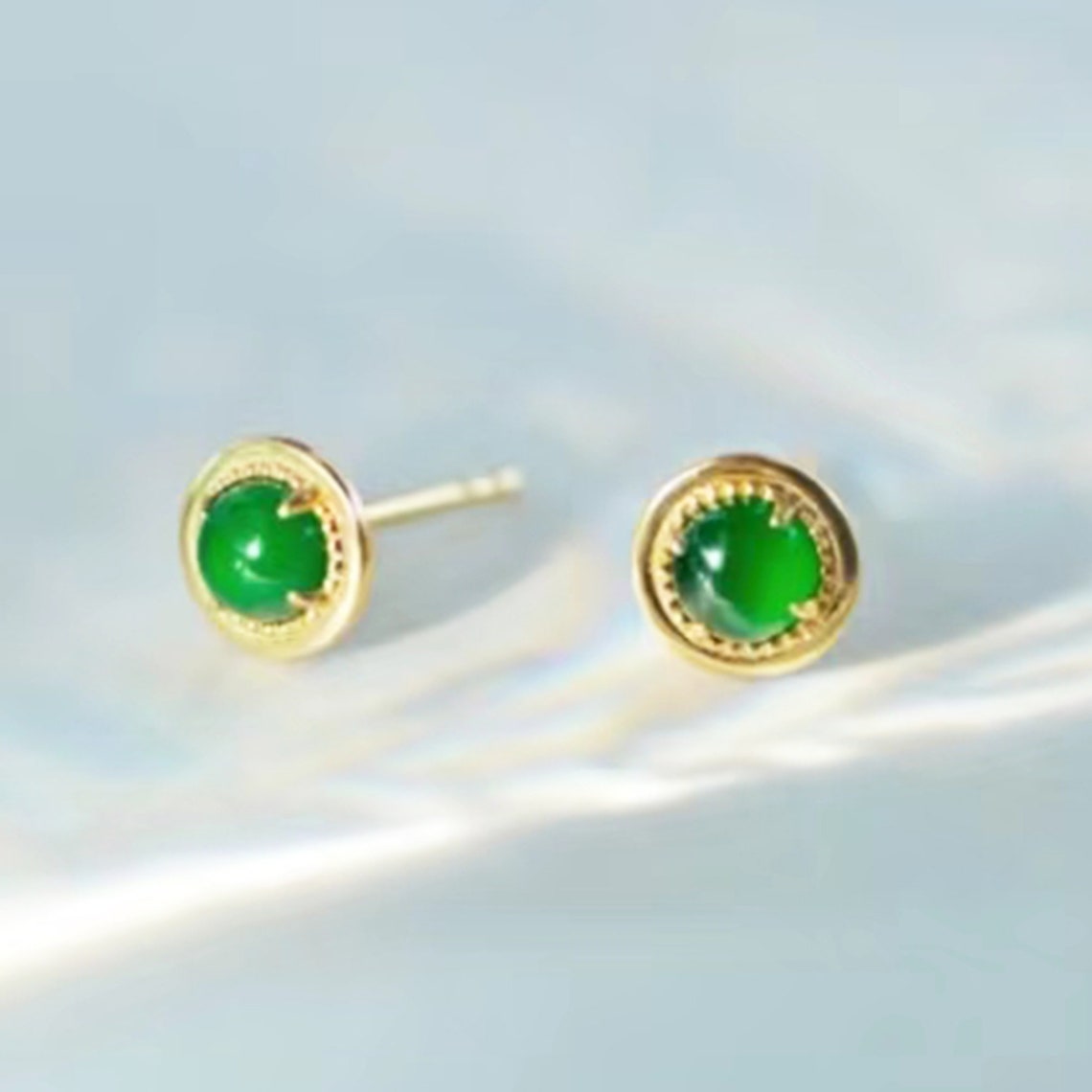 Vintage Forest Green Jade Round Stud Earrings, Mini Solid Gold Bezel ...