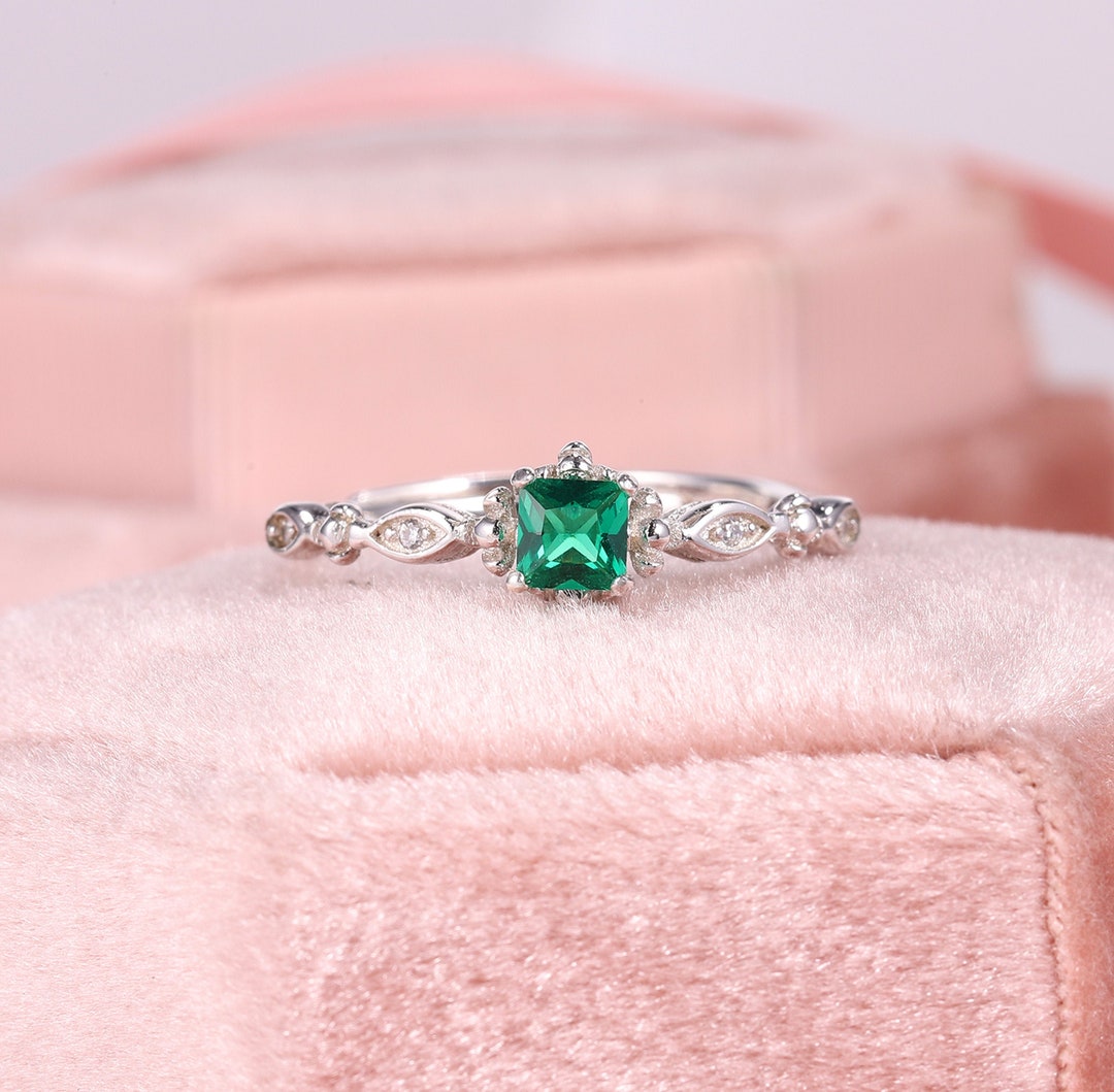 Princess Cut Emerald Engagement Rings, Lab Created Emerald Princess ...