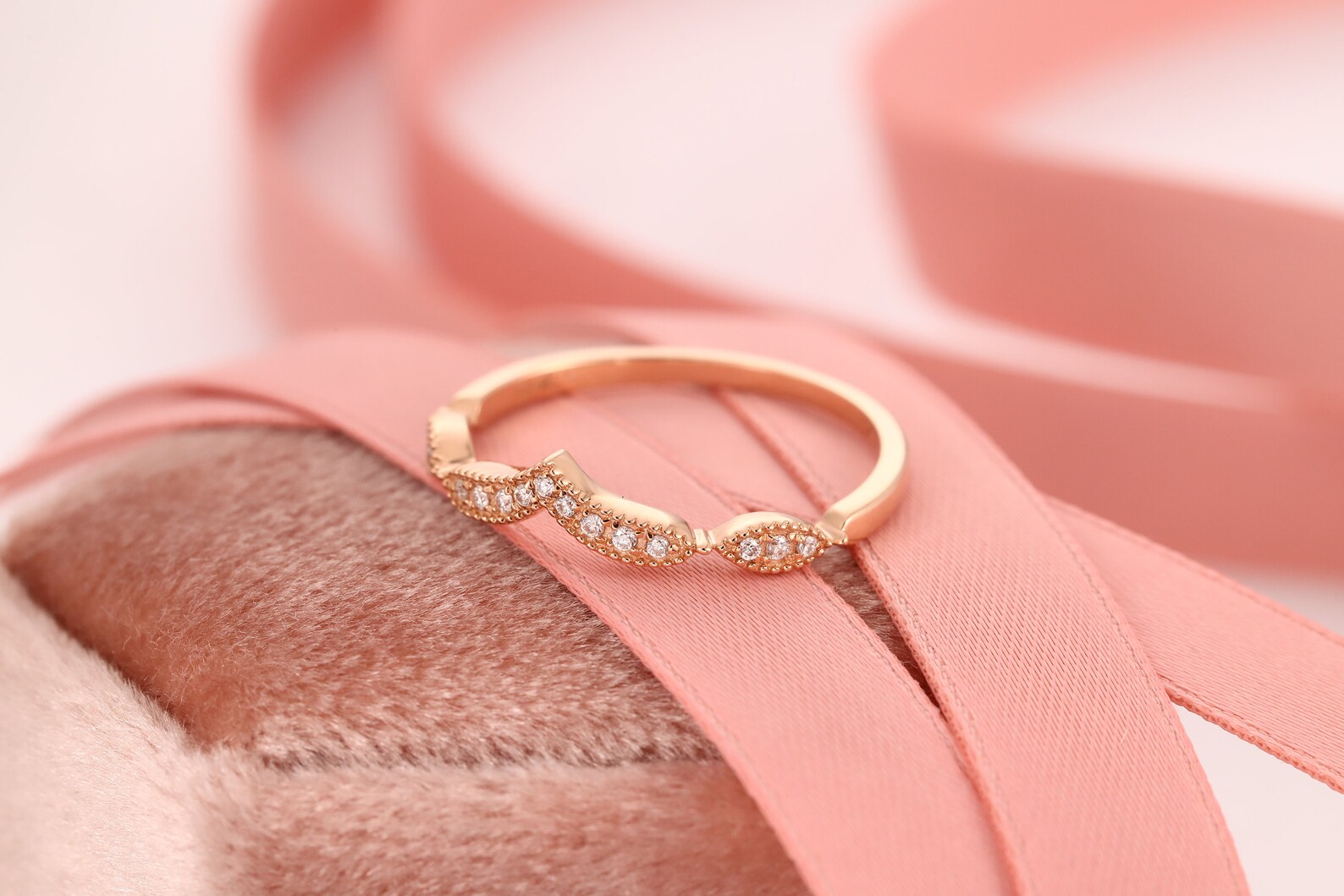 Vintage Heart Curved Wedding Bands Contoured Eternity Ring | Etsy