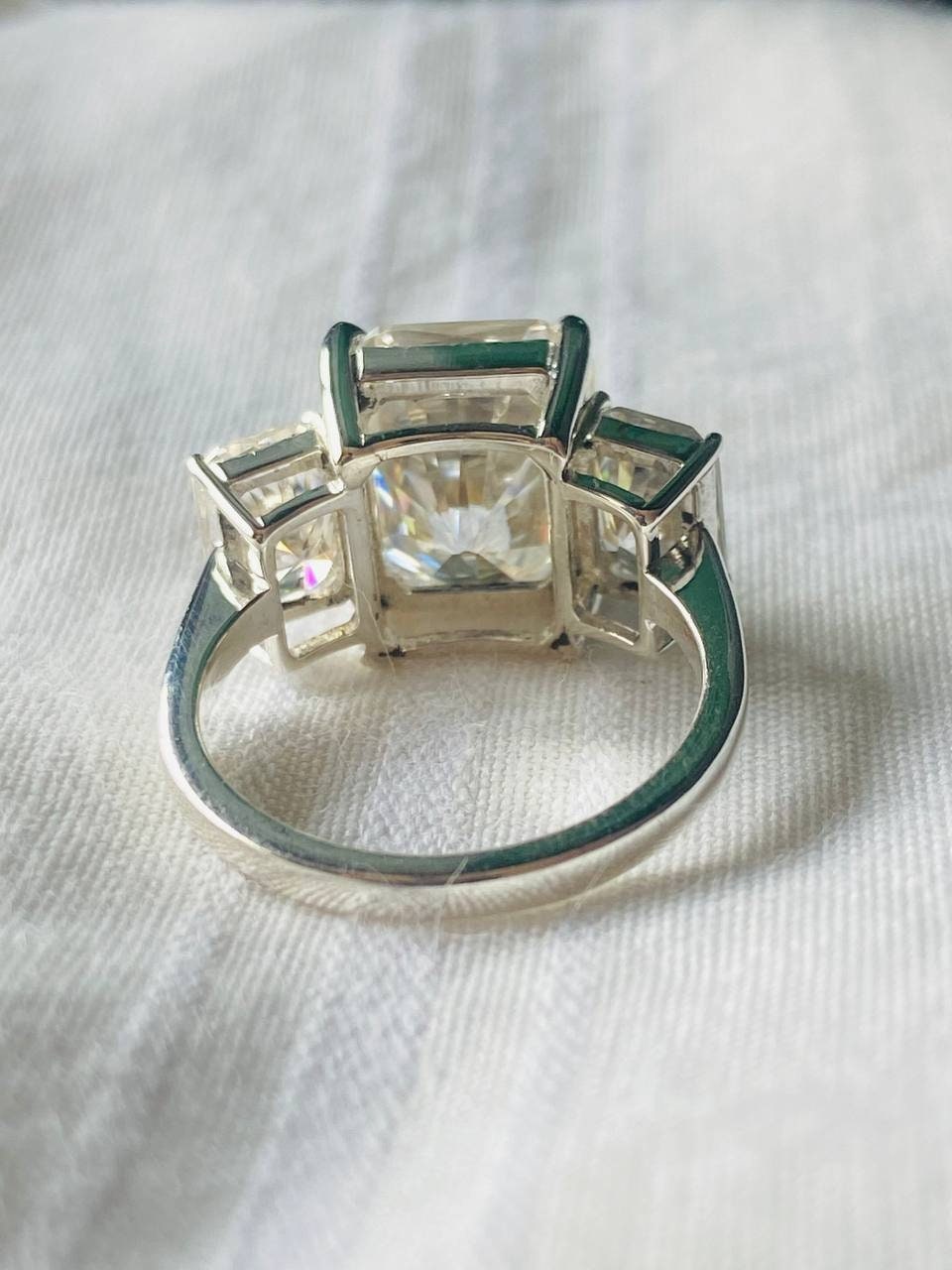 5 Ct Three Stone Radiant Cut Engagementring With CVD Labgrown Radiant ...