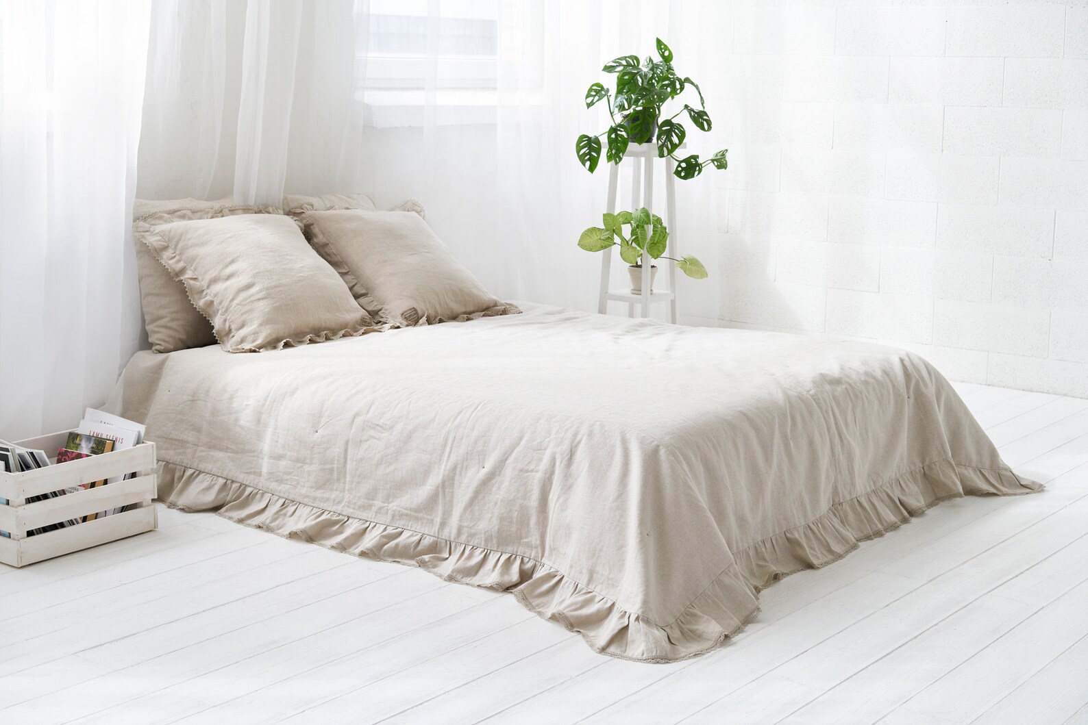 Linen Bedspread With Lace, Natural 100% Pure Linen Ruffled Bedspread ...