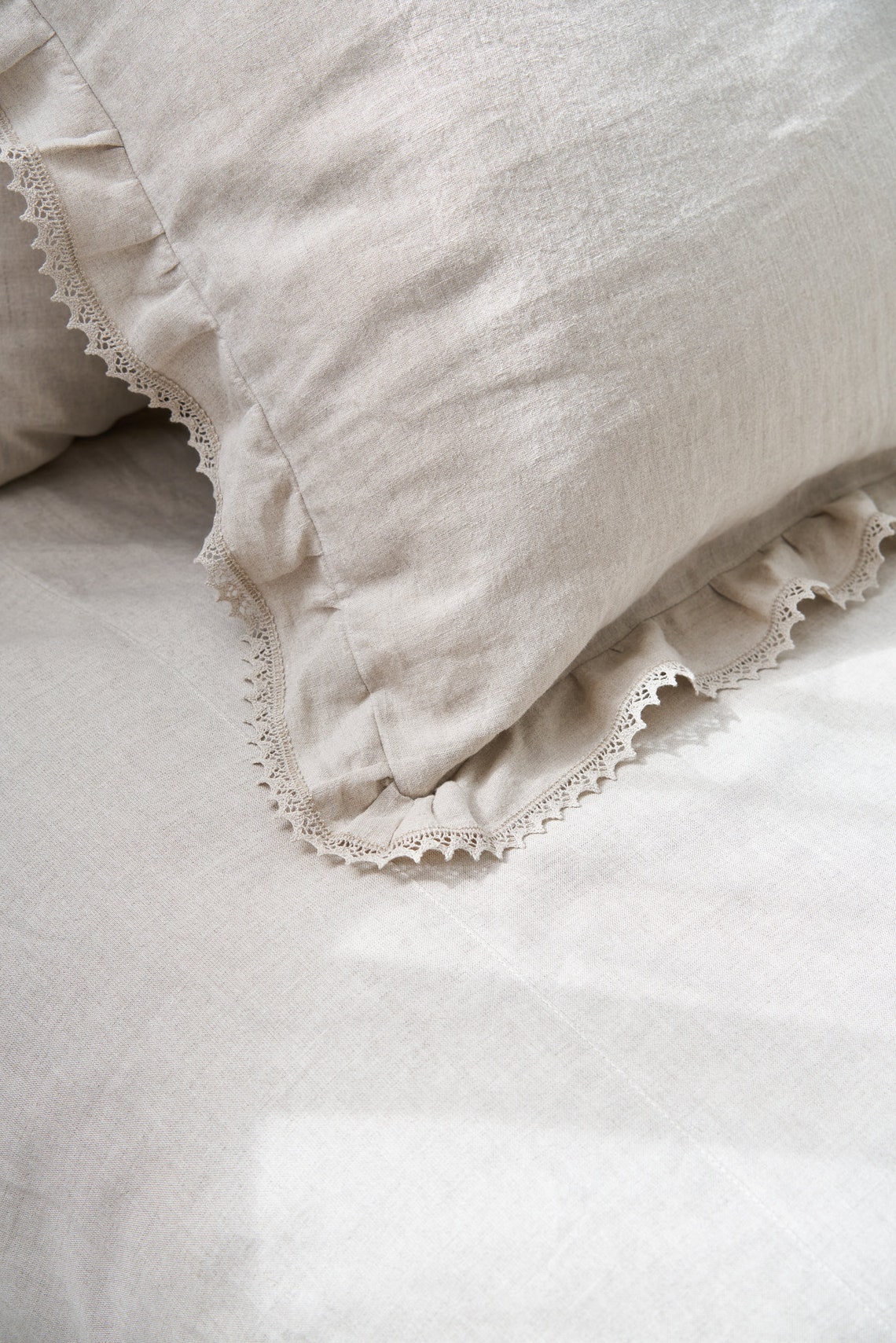 Linen Bedspread With Lace, Natural 100% Pure Linen Ruffled Bedspread ...