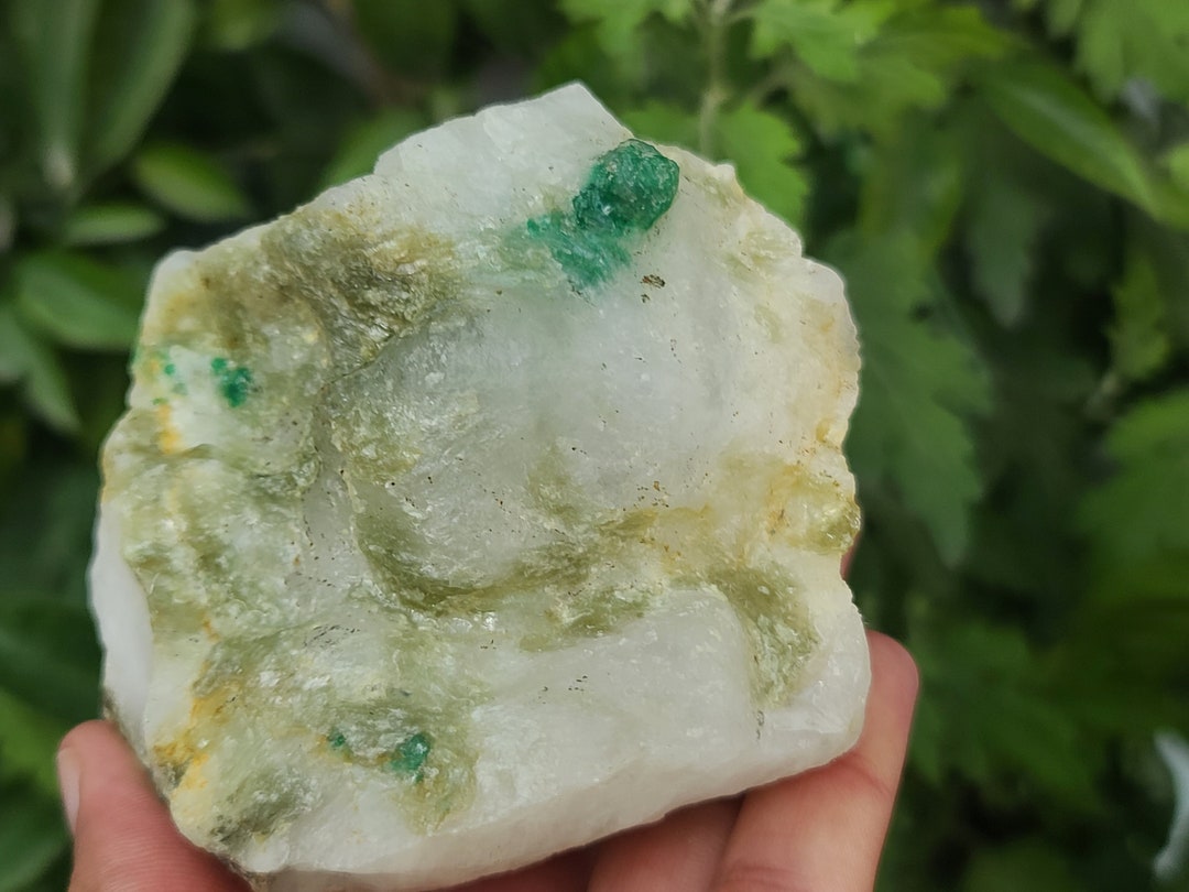 537 Grams Emerald Terminated Crystals on Albite Most Rare & Precoius ...