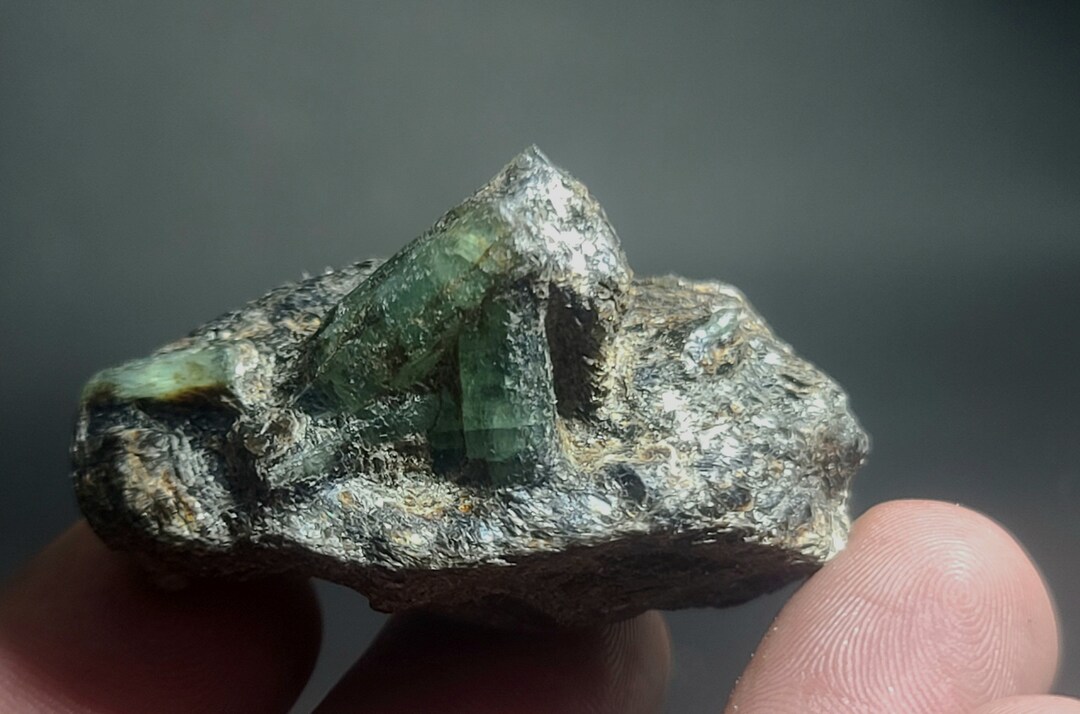155 Carat Emerald Terminated Crystals Matrix Rare Minerals Specimen ...