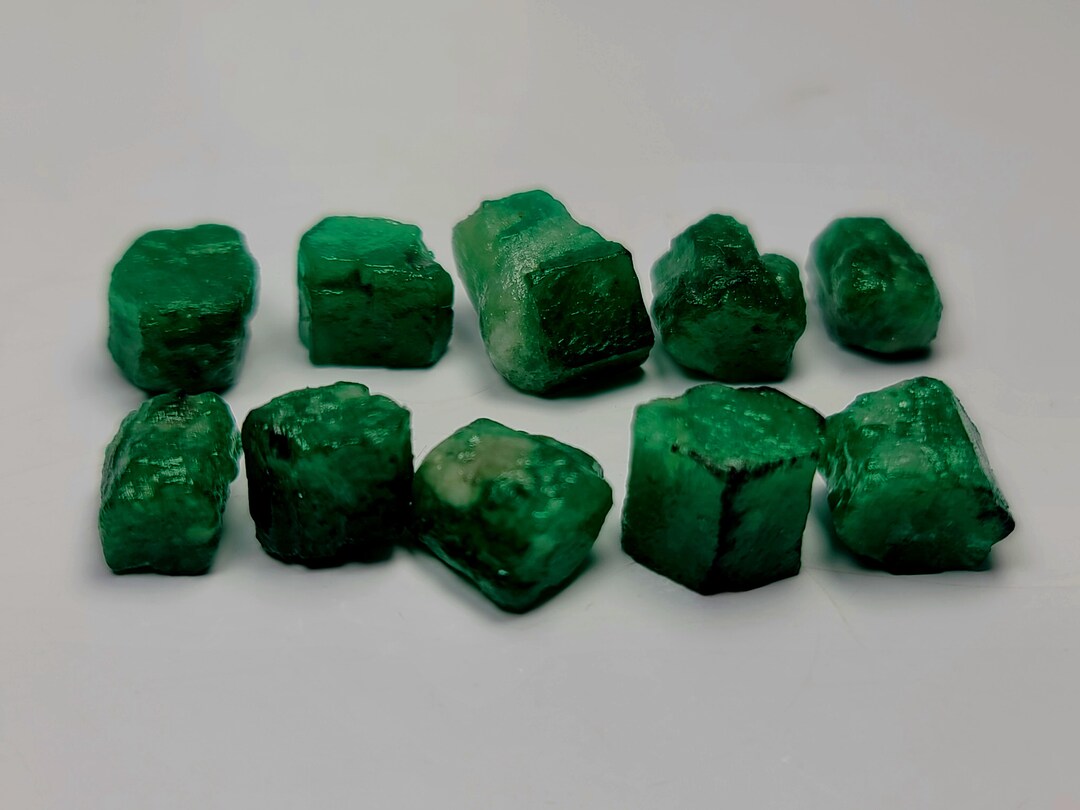 50 Carat Emerald Crystals Doubly Terminated Crystals Most Precious Rare ...