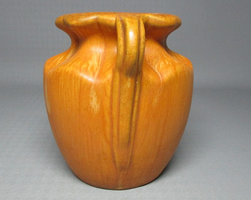 Camark pottery vase numbered 137 in a great orange red glaze | Etsy