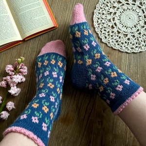 Flower Garden Socks - Pdf Knitting Pattern Colorwork, Spring Summer - Etsy
