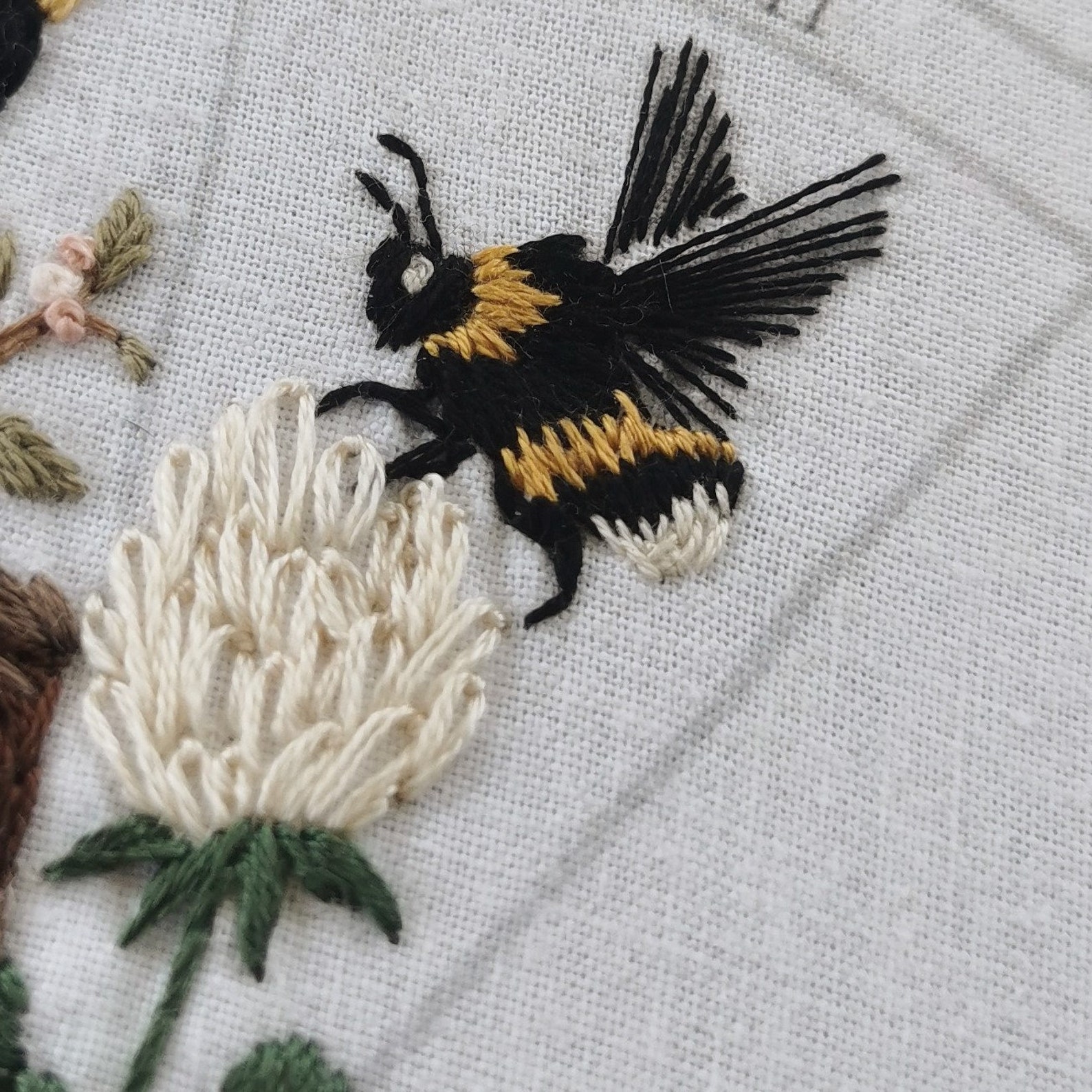 June Embroidery Pattern : Calendar to Embroider, Seasons Phenology ...