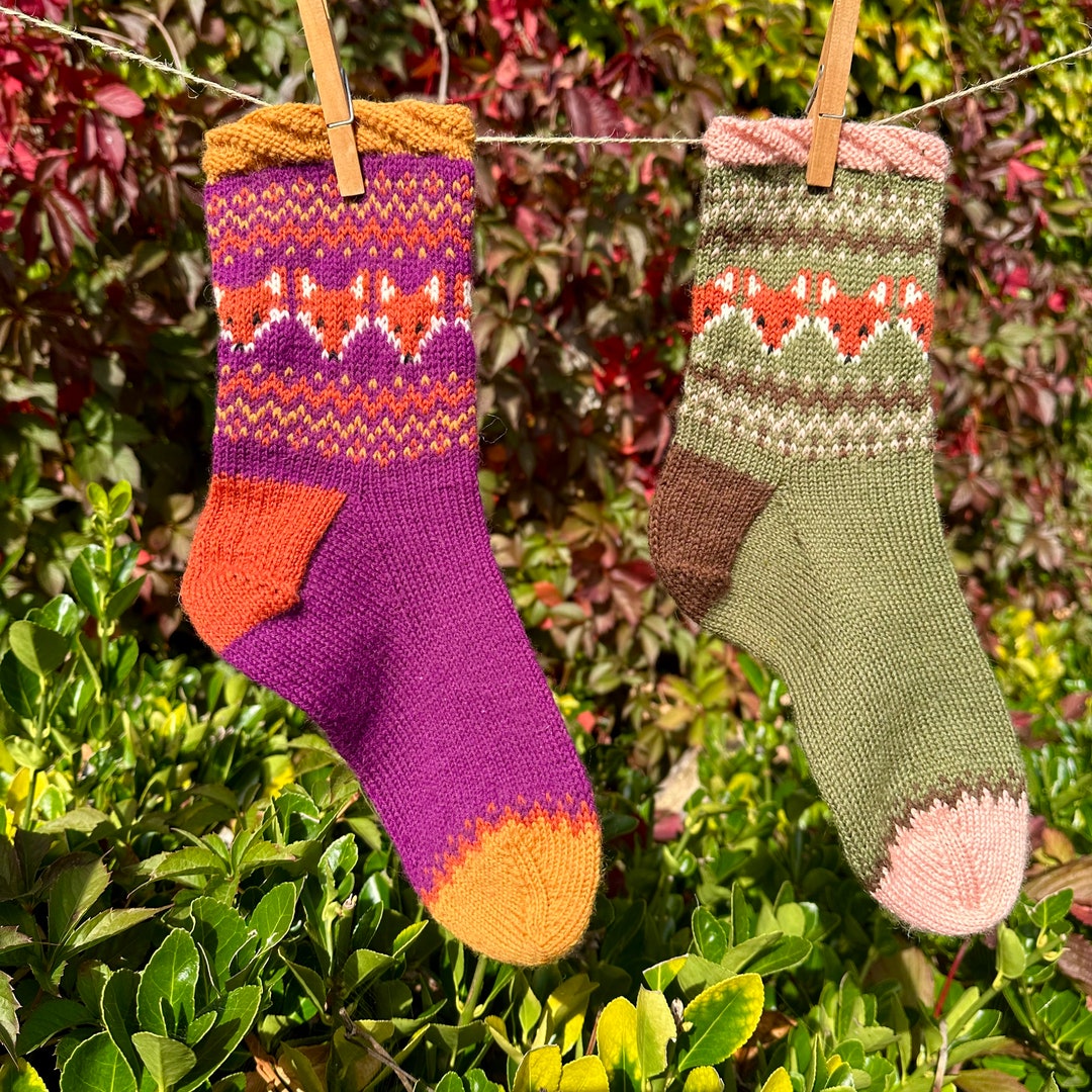 Woodland Fox Socks - Pdf Knitting Pattern Colorwork, Fox Autumn - Etsy