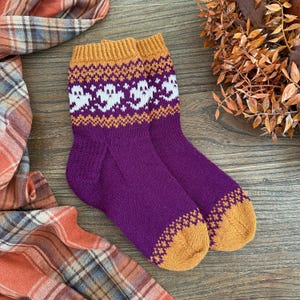 Haunted Socks - Pdf Knitting Pattern Colorwork, Autumn Halloween Ghost ...