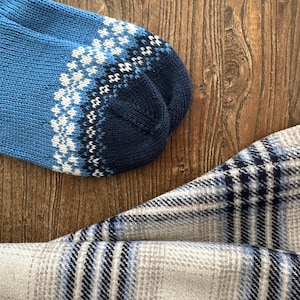 Winter Deer Socks - Pdf Knitting Pattern Colorwork, Winter Fair Isle ...