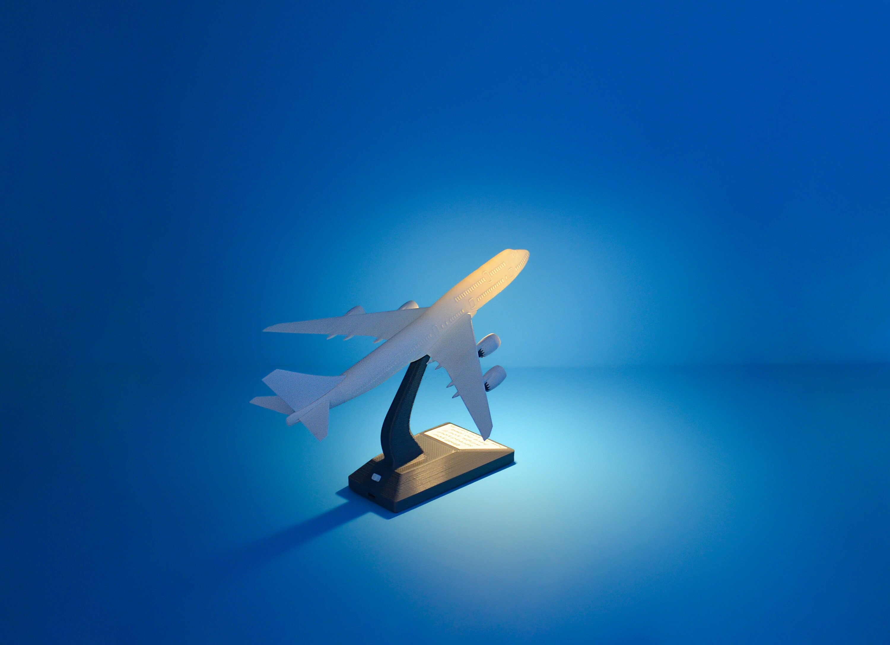 Personalized B747 Model Desk Lamp Boeing Airplane Model Table Lamp ...