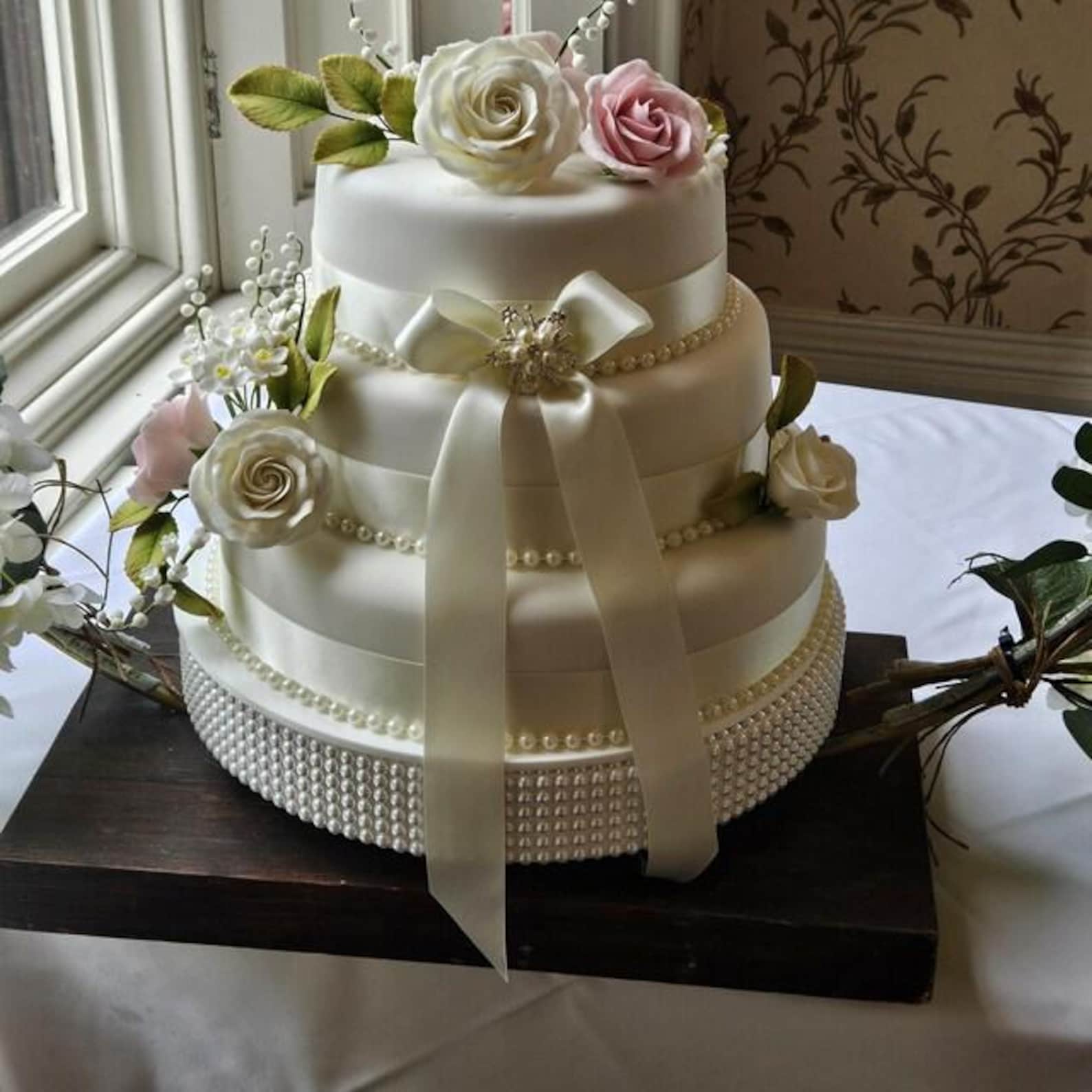 Wedding Cake Stand, White Cake Stand, Pearl Cake Stand, Round Cake ...