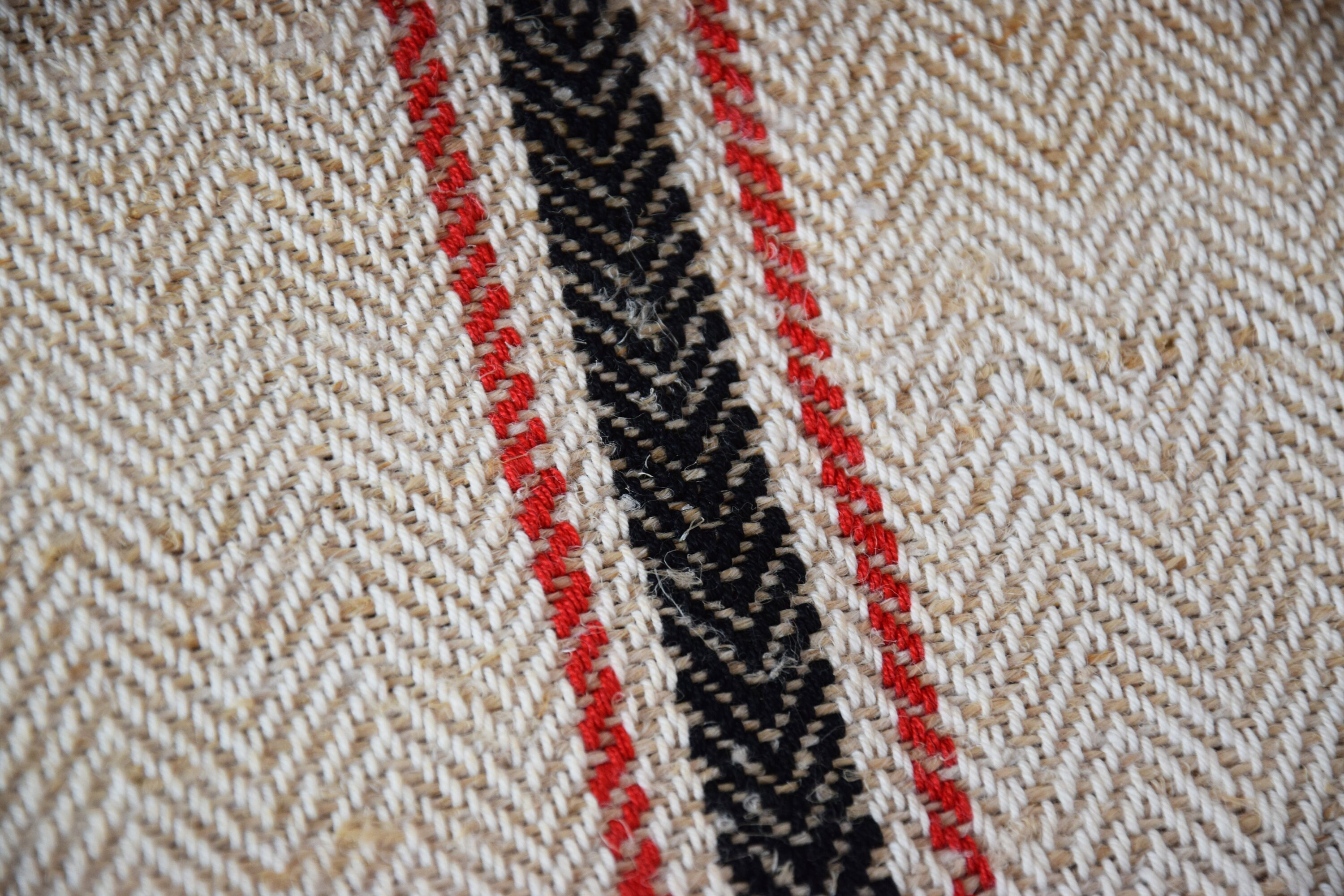 Heavy Nubby Stair Runner Price/meter Red-black Stripes Antique Bolt ...